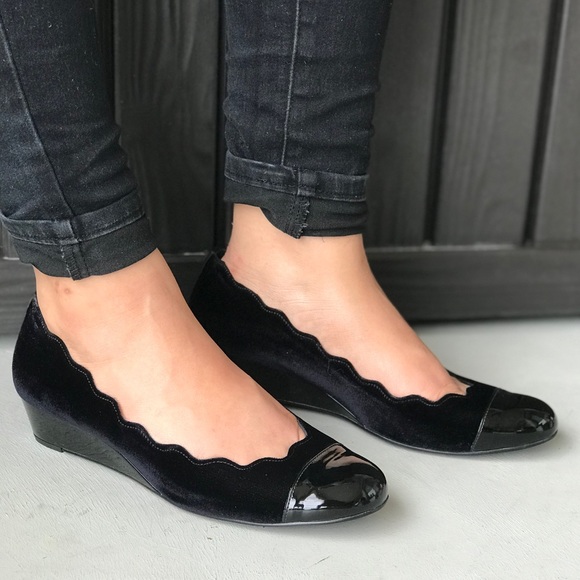 Anthropologie | Shoes | French Sole Patent Embossed Cap Toe Kitten ...